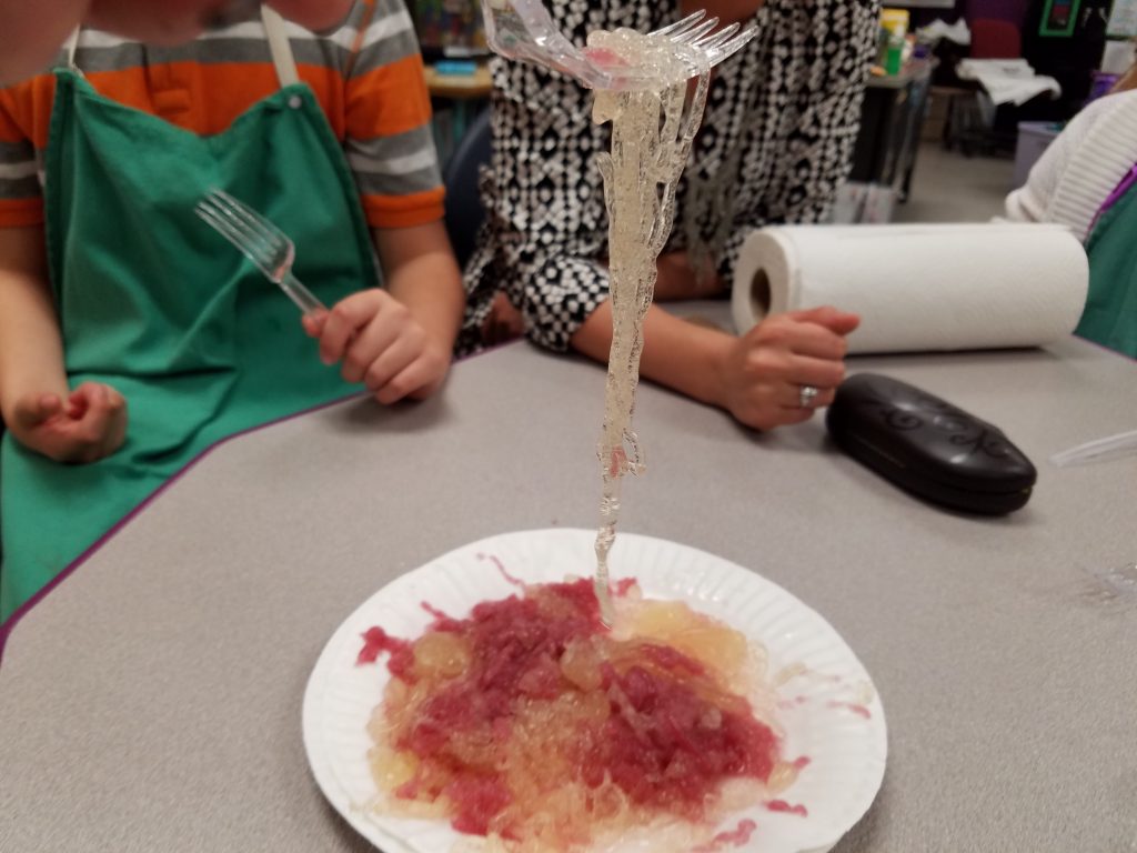 Kitchen Chemistry – Homemade Gummy Worms | Tech For Teachers